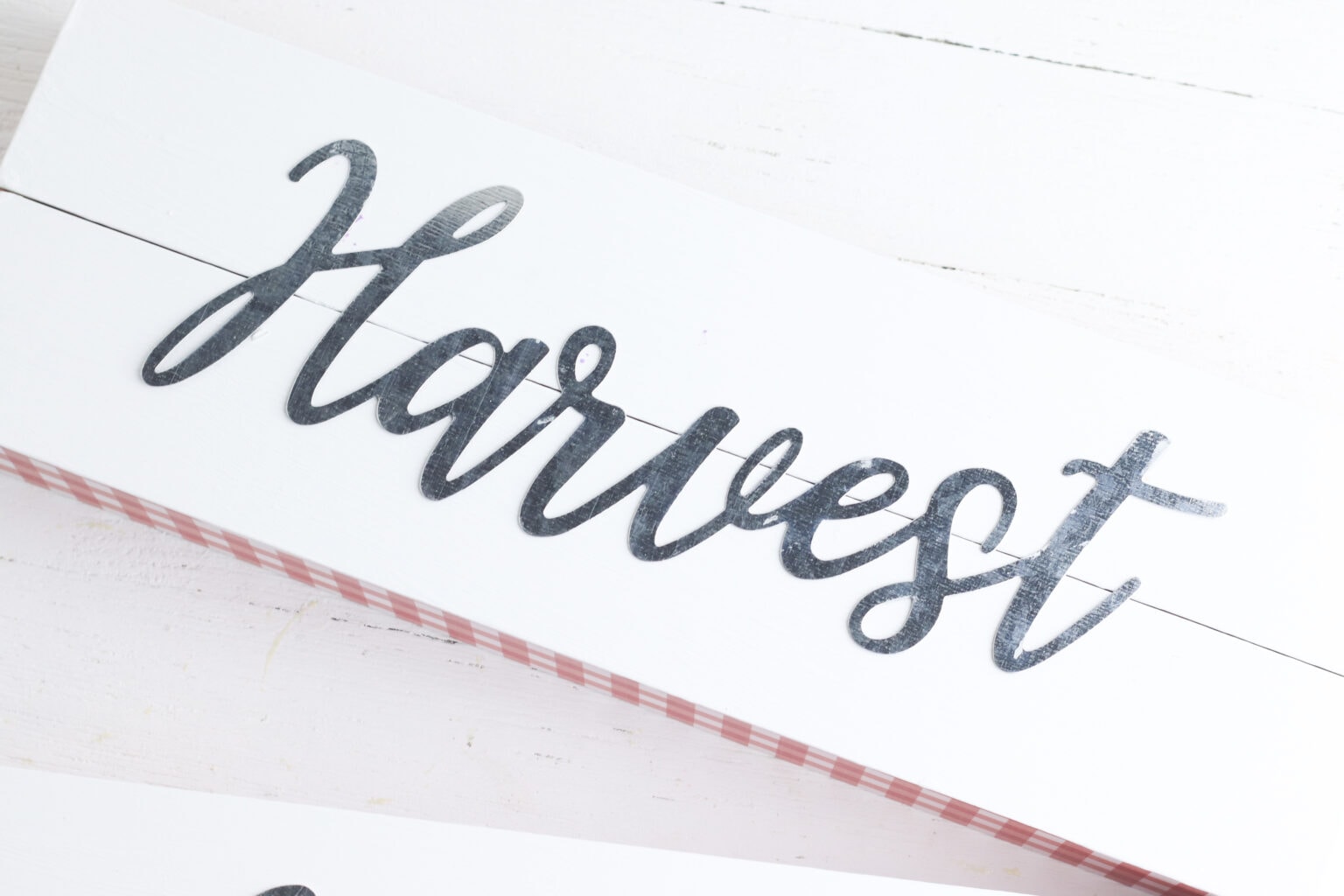 How to Make Your Own DIY Fall Metal Sign From The Dollar Tree - Run To ...