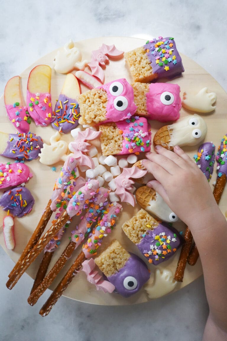 Easy Dipped Pretzel Rods (with Video) - Run To Radiance