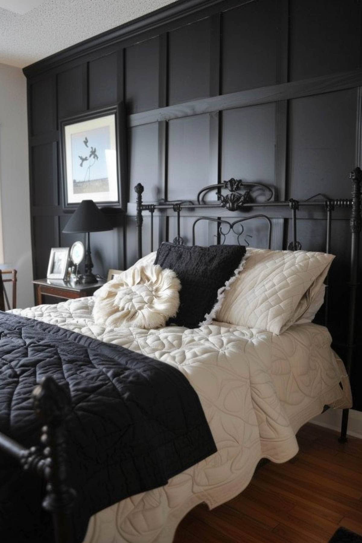 19+ Gorgeous Black Bedroom Ideas to Inspire Your Moody Side - Run To ...